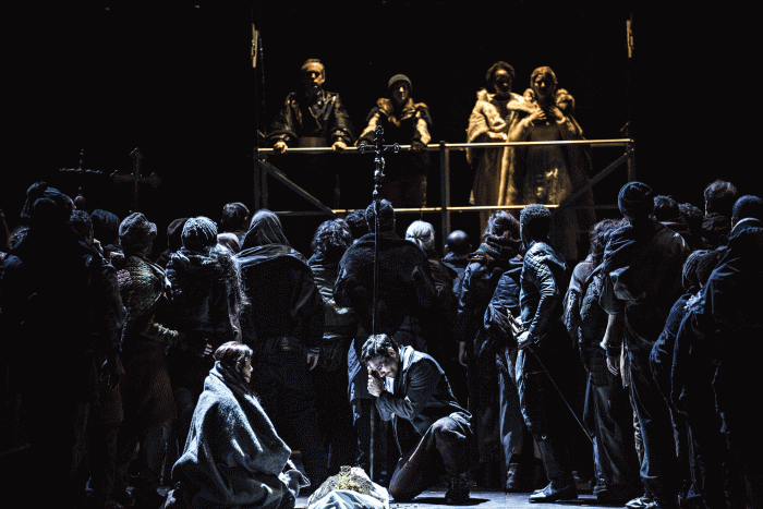 Dossier Don Carlos: l'avis d'un critique italien - Wanderer